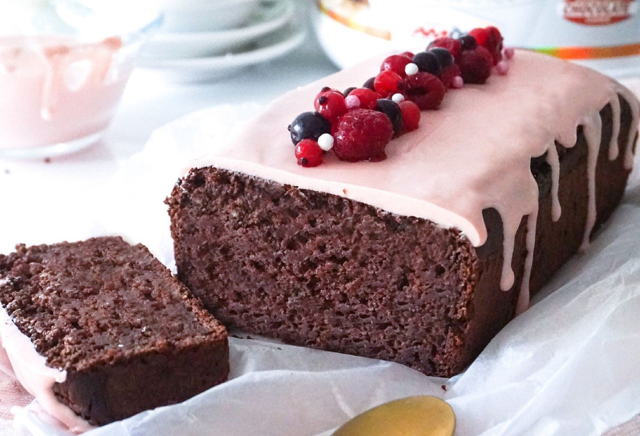Cream and chocolate sponge cake: sweet and healthy recipe